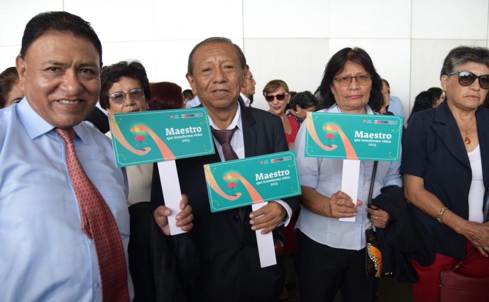 Minedu reconoció la excelencia en la trayectoria de 1397 docentes que ...